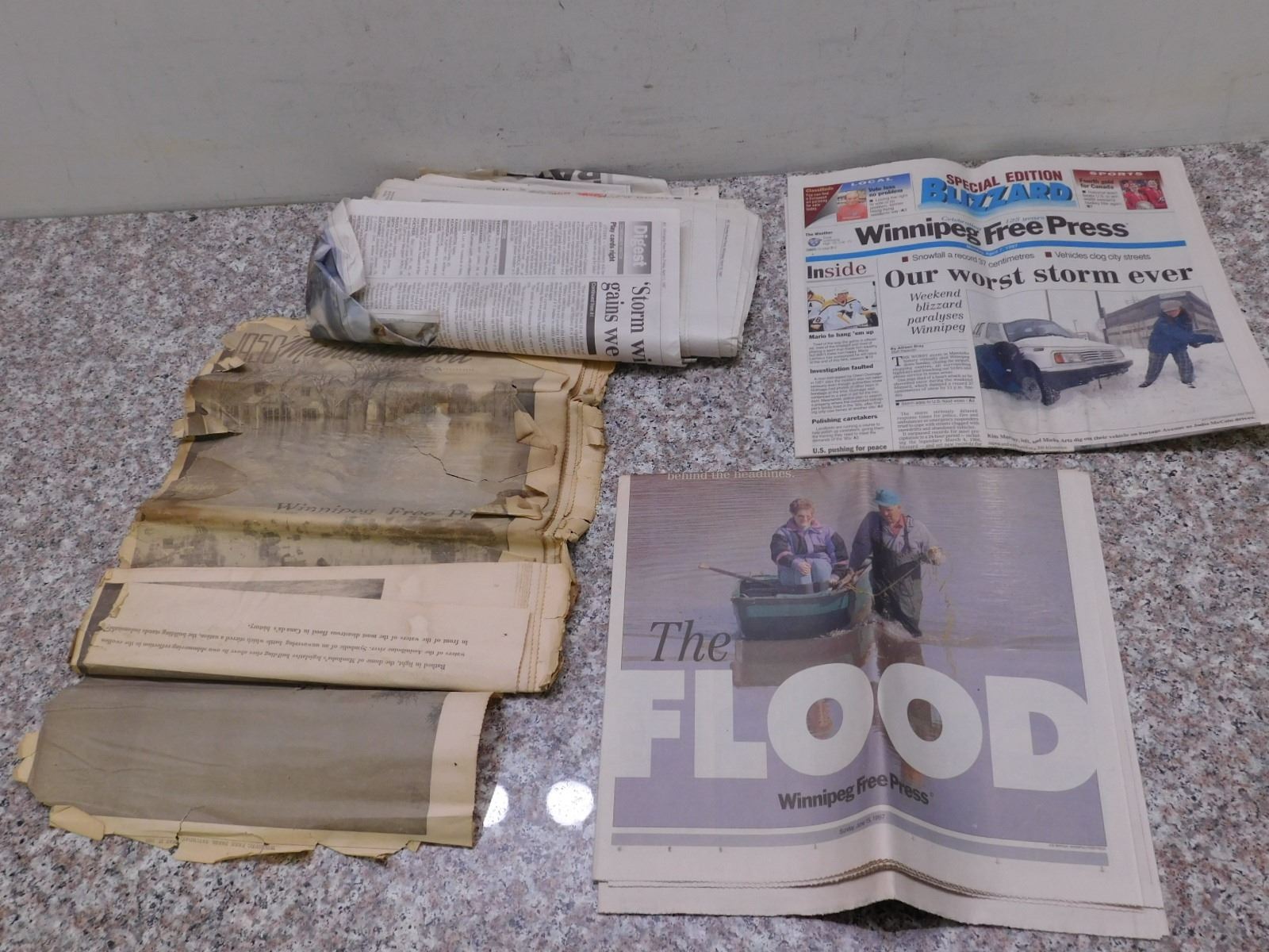 Lot of Winnipeg Newspapers The Flood of 1997 and Flood of 1950 Paper ...