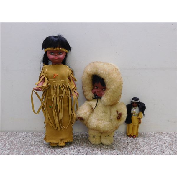 Vintage Aboriginal Native American Dolls Sheepskin Regal