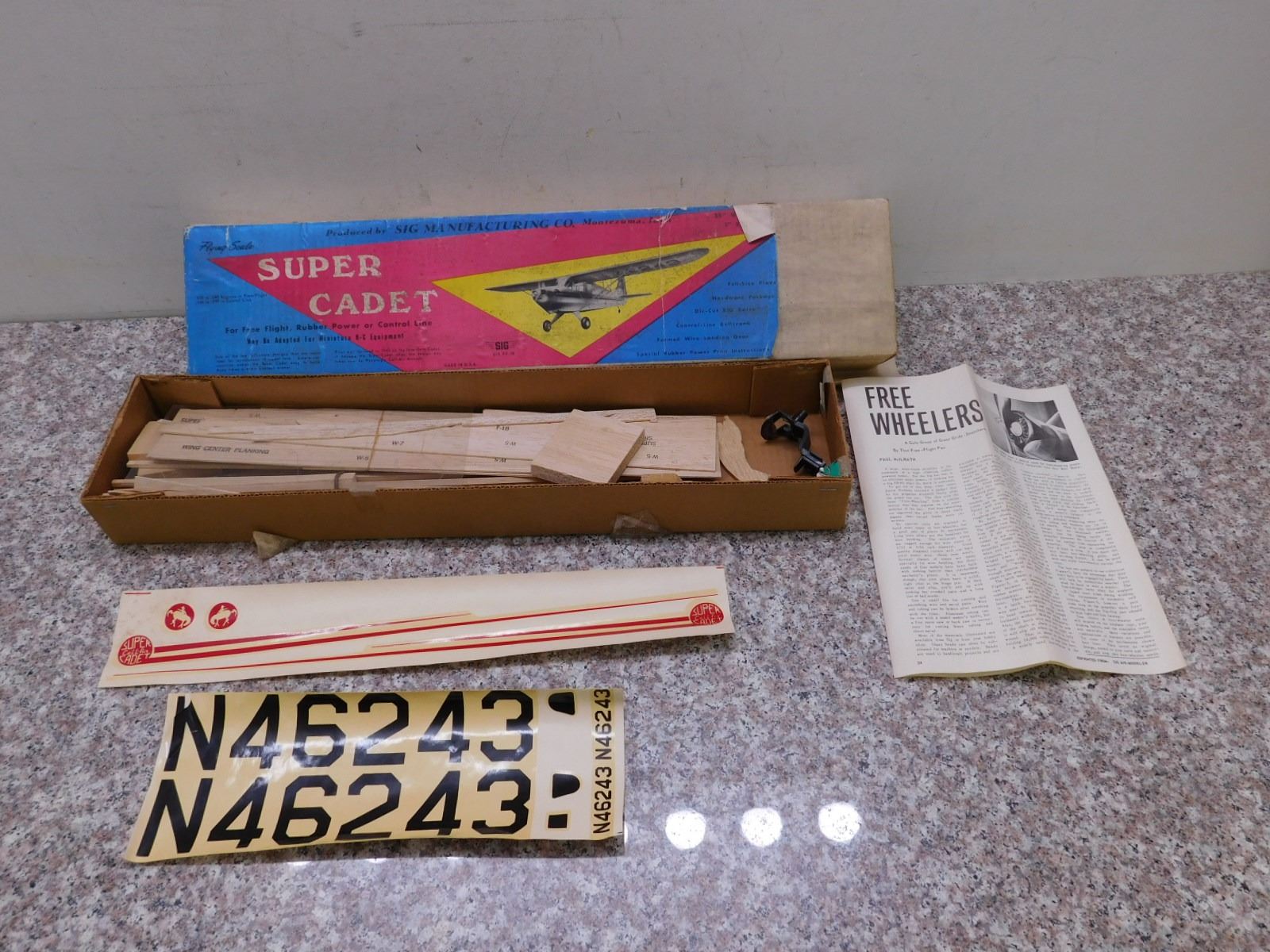Vintage Sig Super Cadet Balsa Wood Vintage Airplane Model Kit FF-18