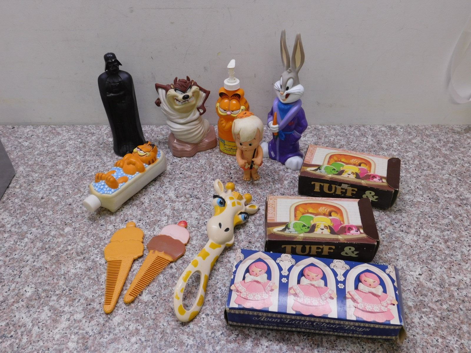 Lot of Vintage Soakies Bubble Bath Container Shampoo Avon Looney Tunes ...