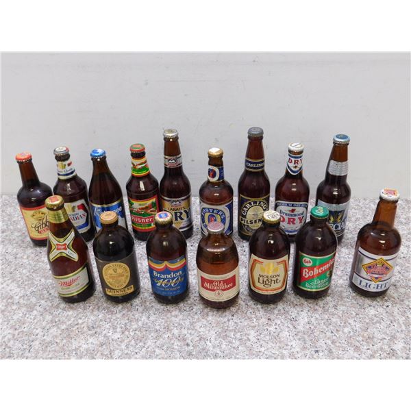 Lot of 16 Vintage Beer Bottles Stubby Molson Canadian Guinness Kokanee