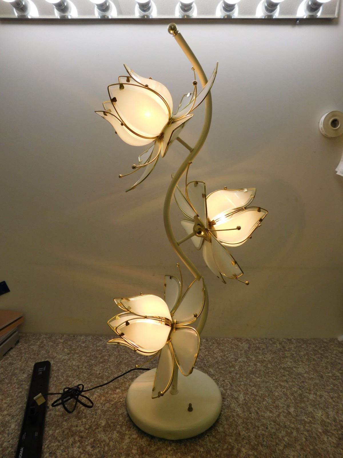 Hollywood Regency Vintage Lotus Flower Lamp Brass and Glass 3 Bulb Tri ...