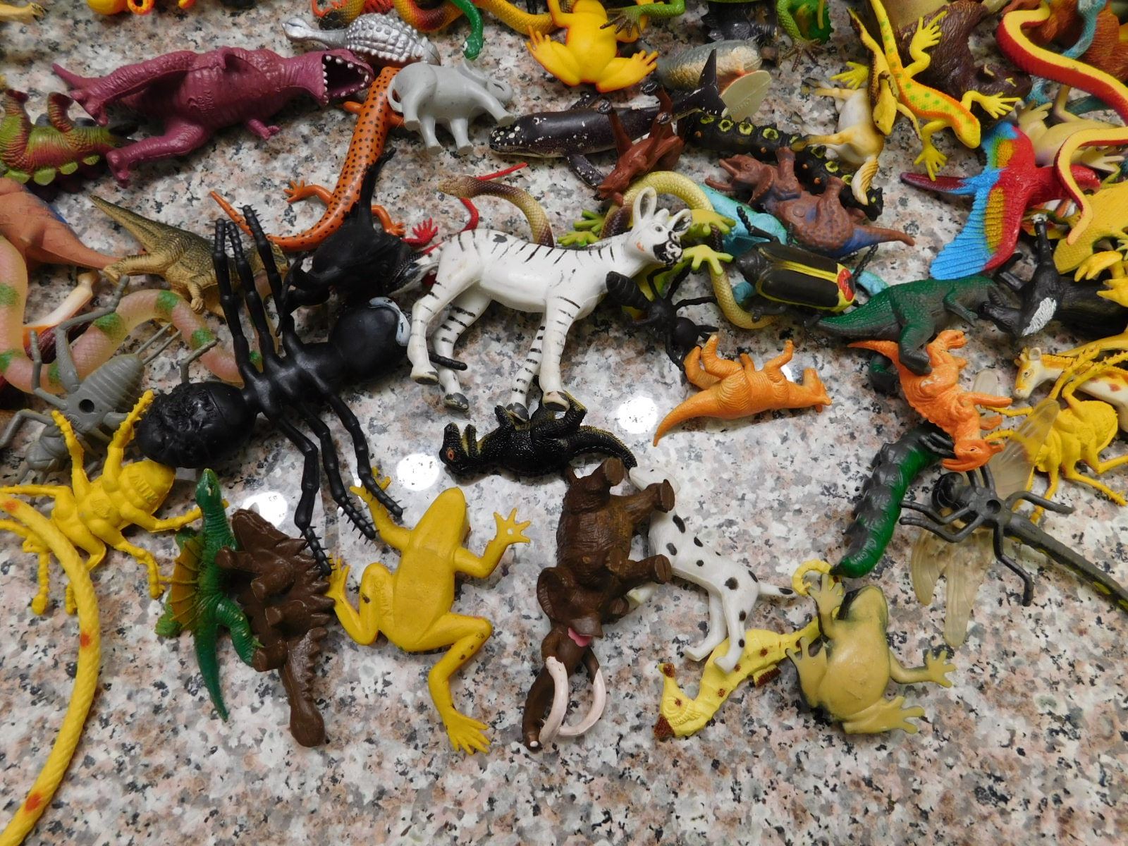 Large Bag 100+ 1990s 2000s Rubber Animals Fish Birds Snakes Dinosaurs Bugs