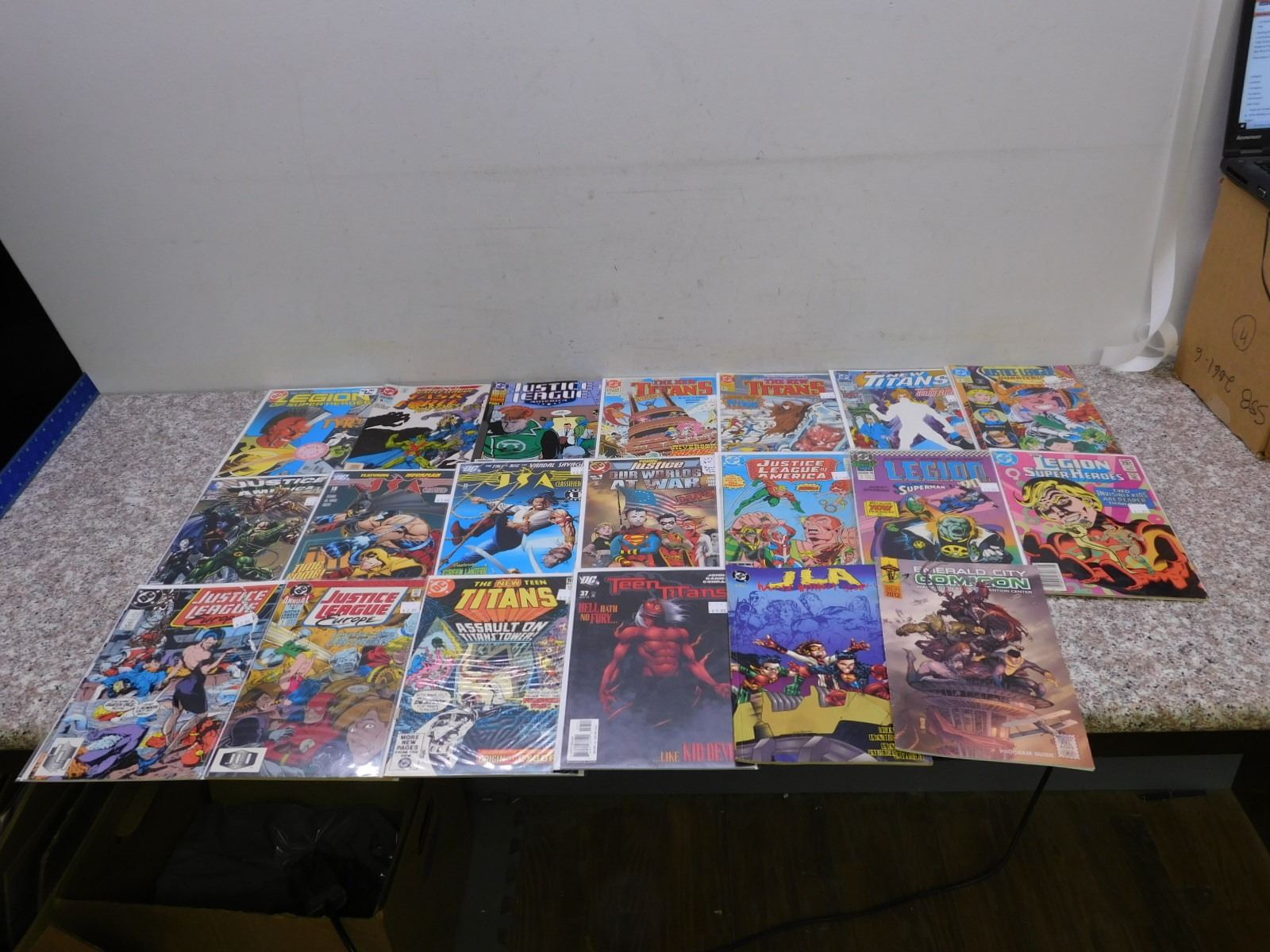 Lot of 20 Vintage Comic Books DC JLA Justice League Teen Titans Legion ...