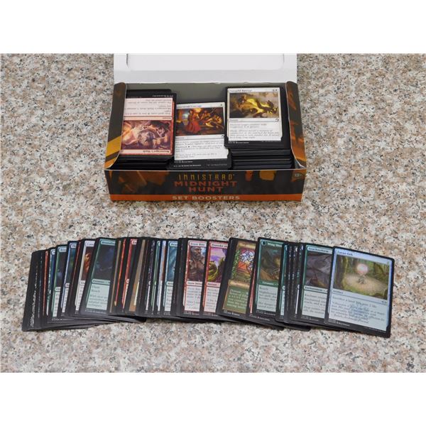 Box of approx 400+ Magic The Gathering Cards Mostly 2021 Including 50 ...
