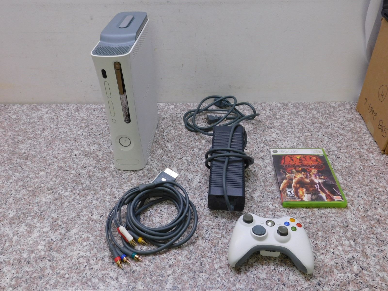 Xbox 360 White Console 60gb HDD, Power and Composite AV, Controller ...