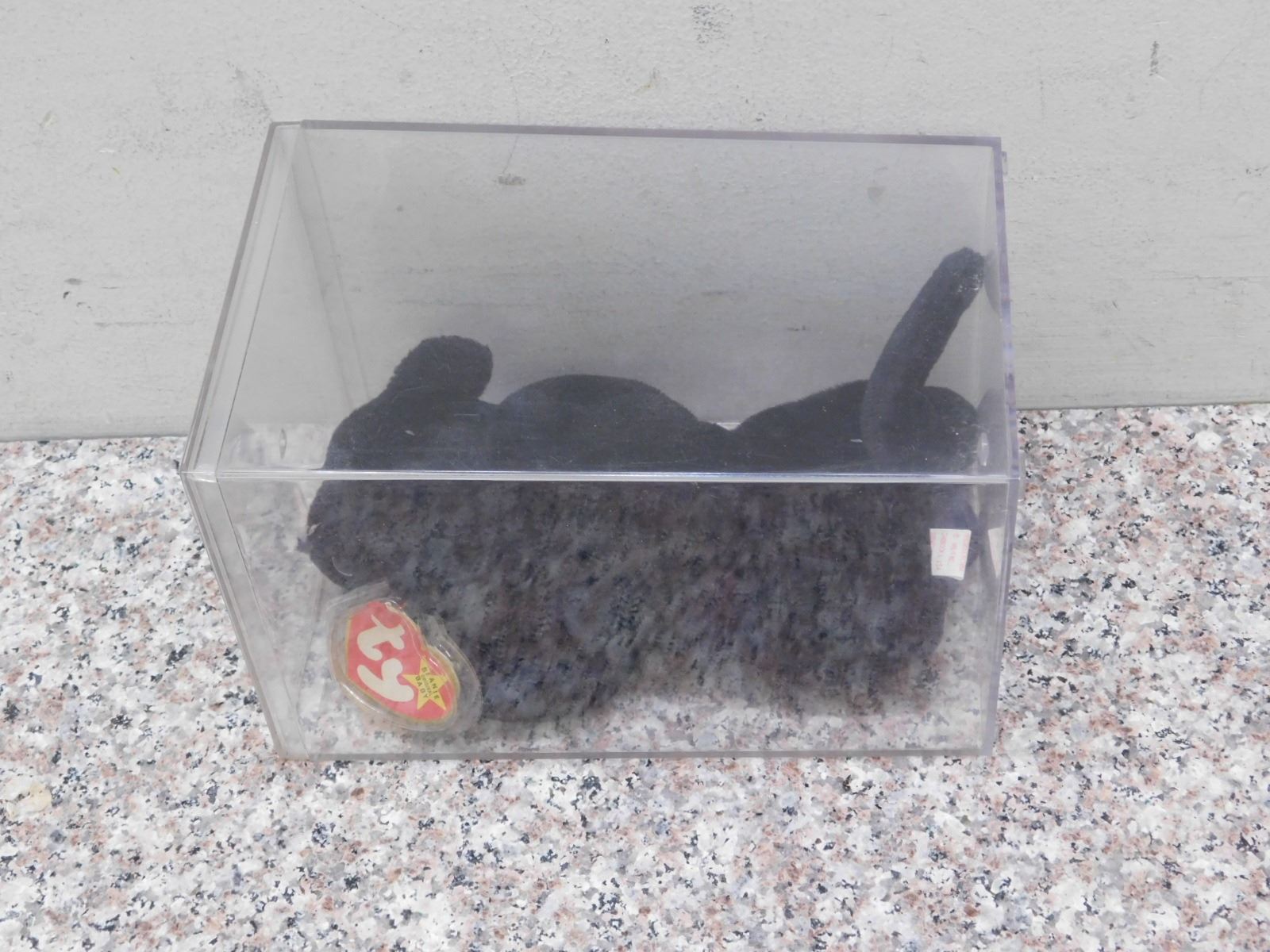 TY Beanie Baby 1995 Velvet Plushie With Protective Case