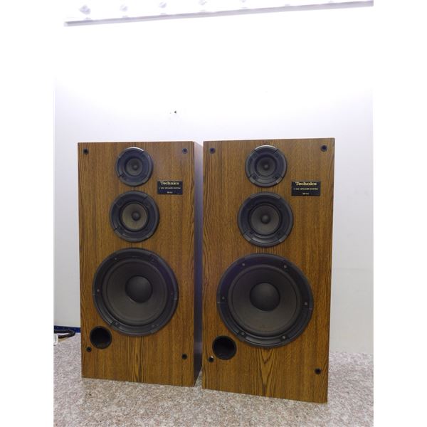 Pair of Technics 3-Way Floor Speaker SB-A12