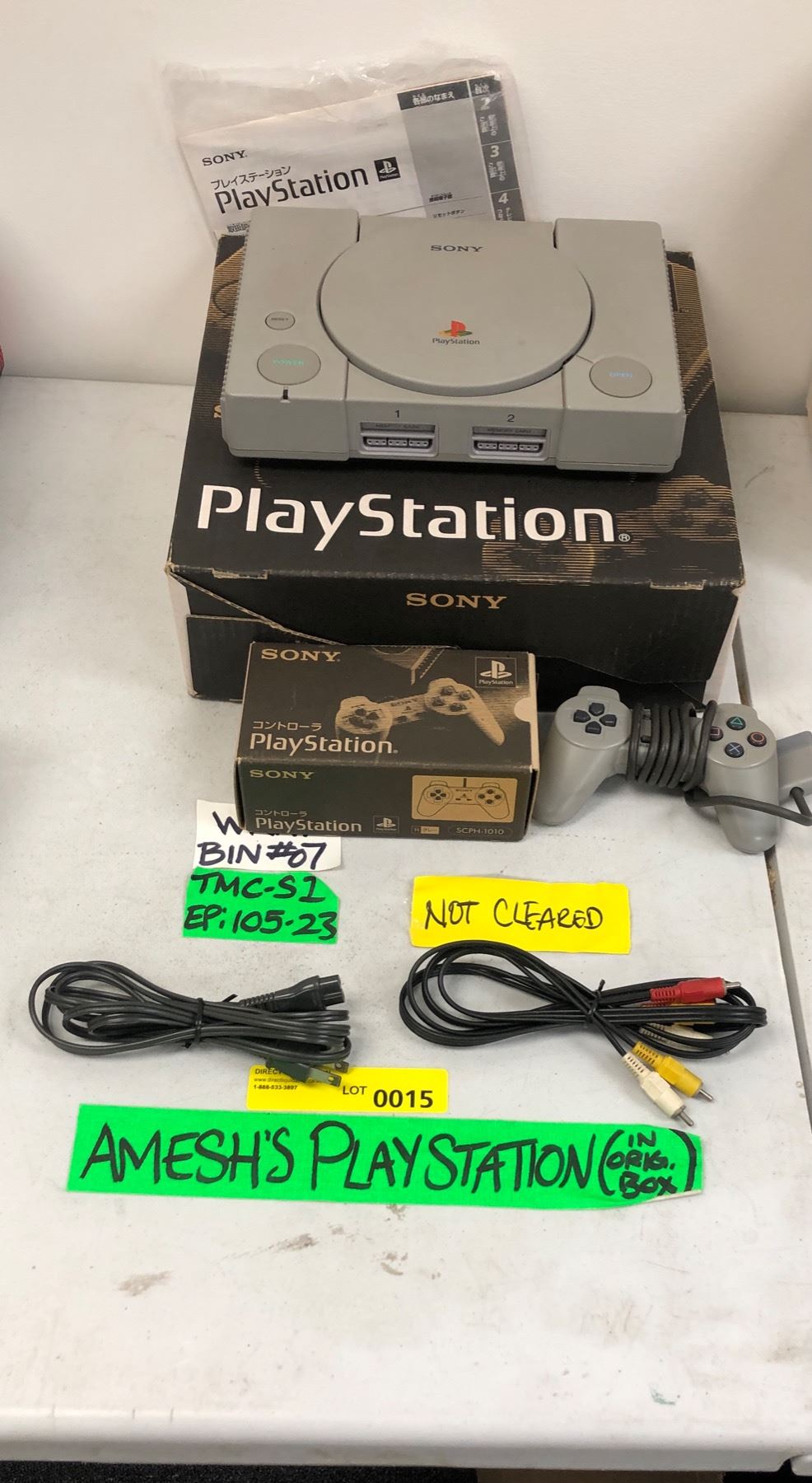 TMC - S1 Ep 105-23 - Sony Playstation video game console set (in orig ...
