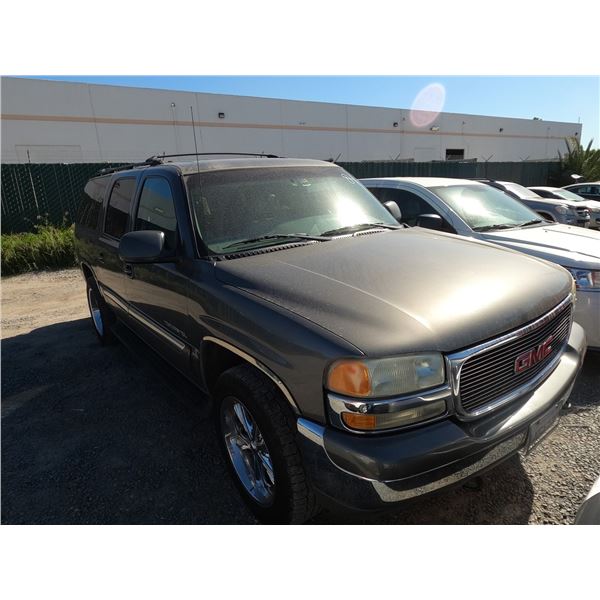 GMC YUKON 2002 T