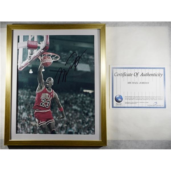 MICHAEL JORDAN SIGNED PHOTO 8X10 FRAMED
