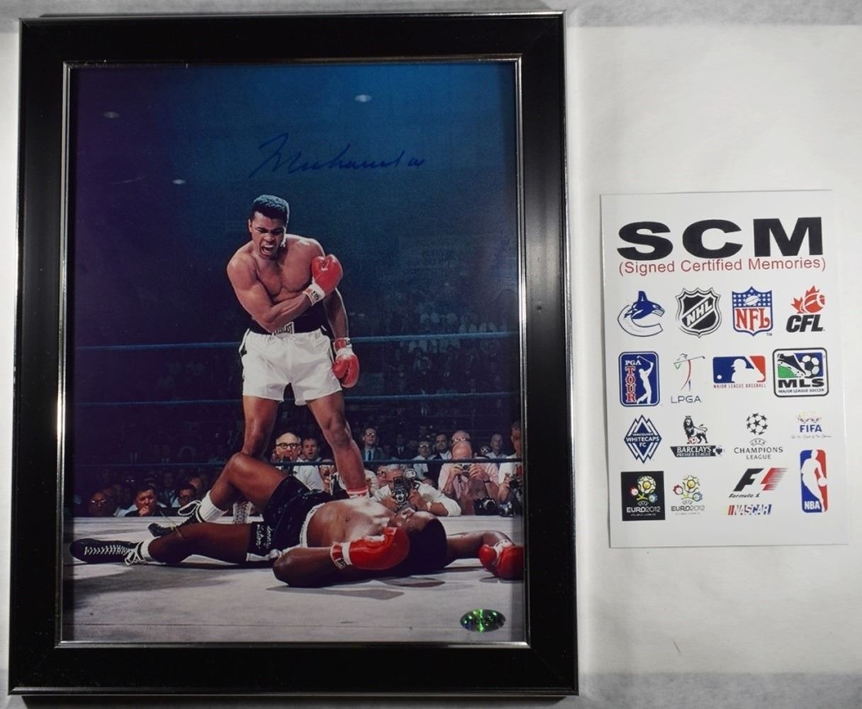 MUHAMMAD ALI SIGNED PHOTO 8X10 FRAMED