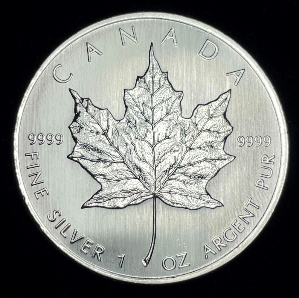 2008 Canada $5 Maple Leaf 1 ozt .9999 Silver