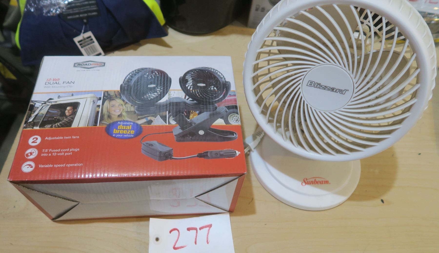 dual 12v fan with clip and sunbeam desk fan - Schmalz Auctions