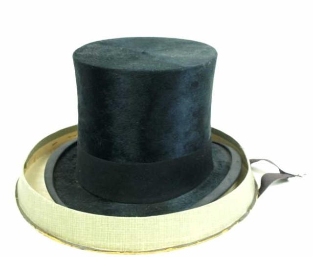 Fine antique beaver felt top hat with original box
