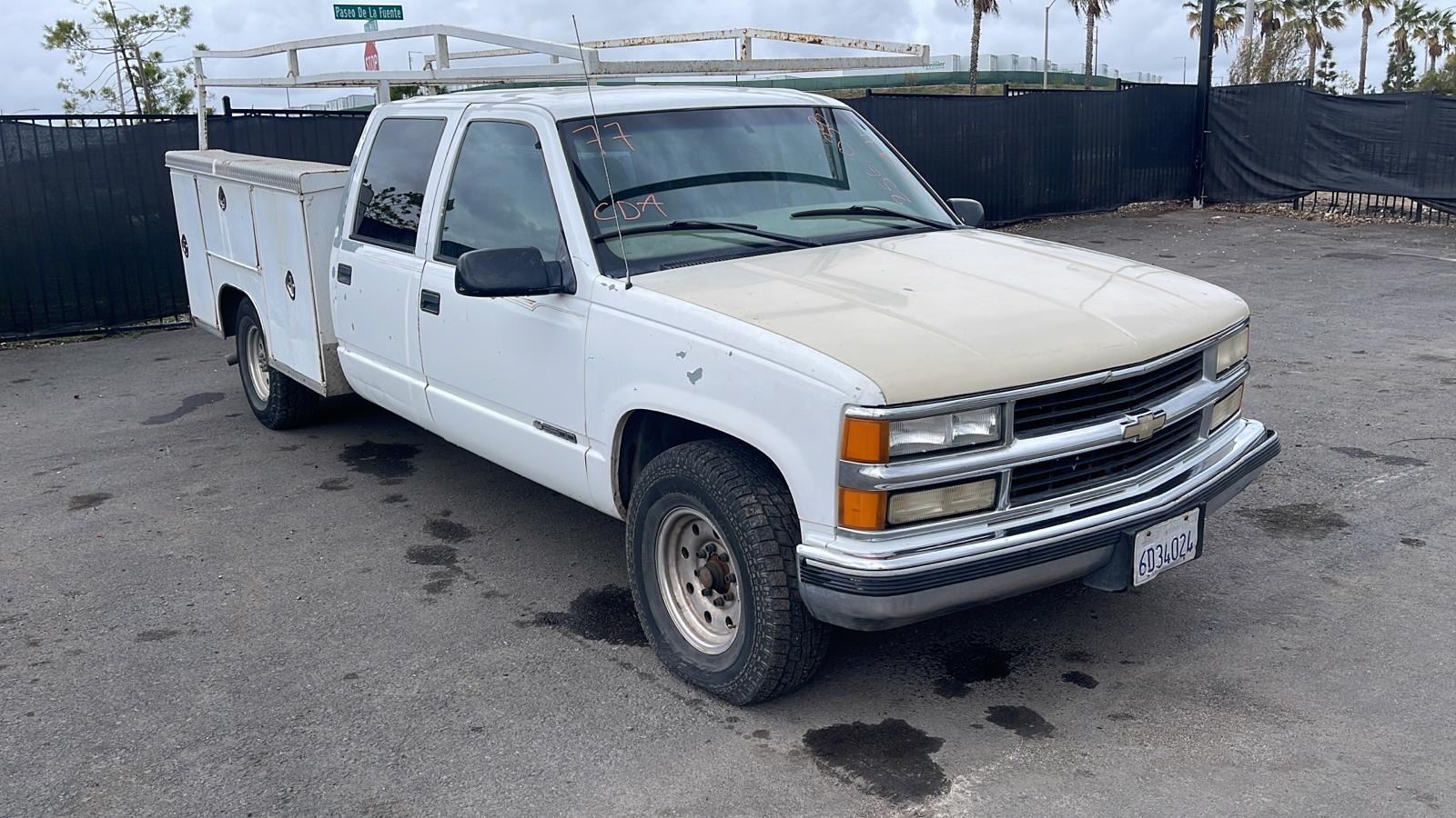 2000 CHEVROLET CB