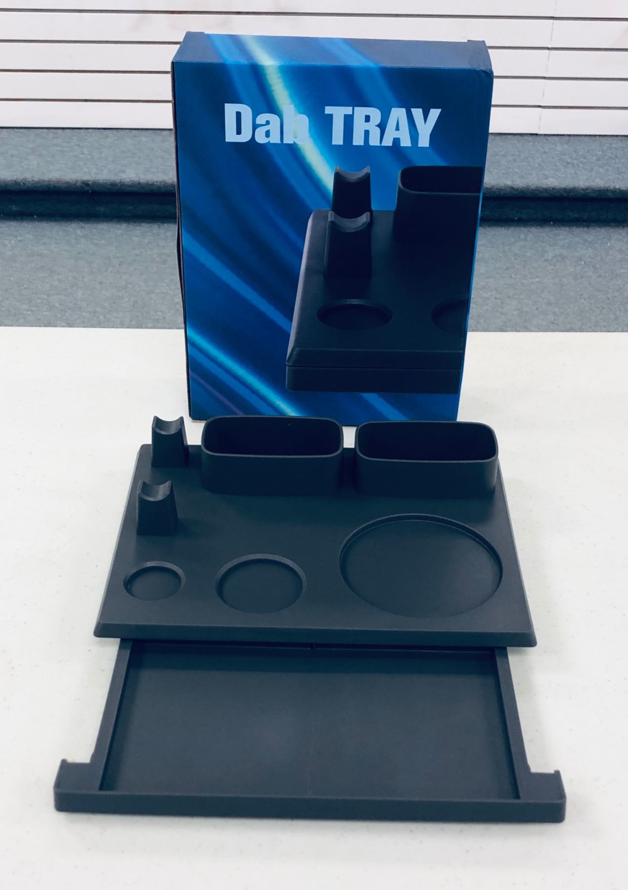 Large group of Plastic Dab trays in boxes - Black (Approximately 8 boxes)