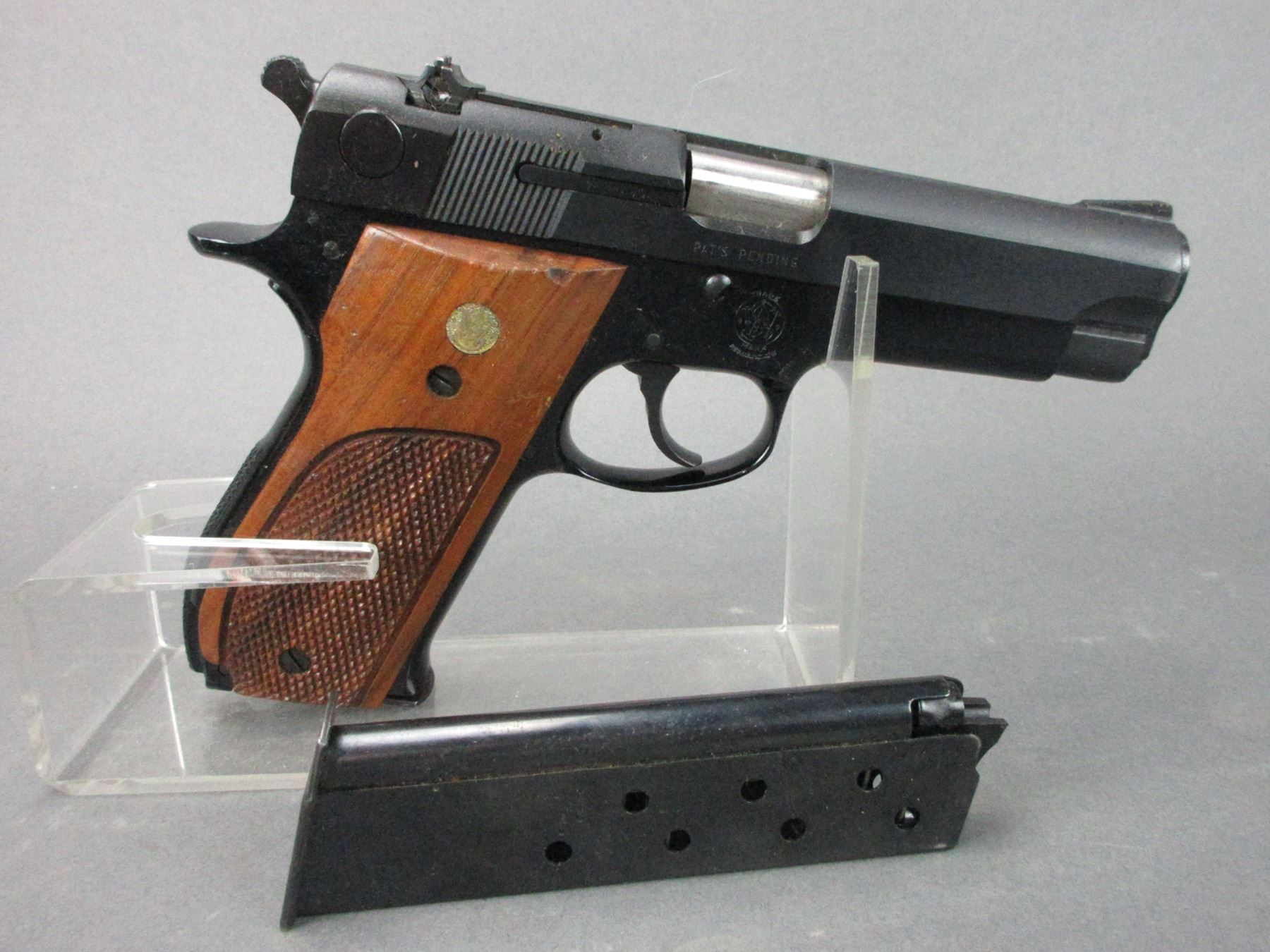 Smith And Wesson Model 39-2 Semi-Automatic Pistol- 9MM- 4" Barrel ...