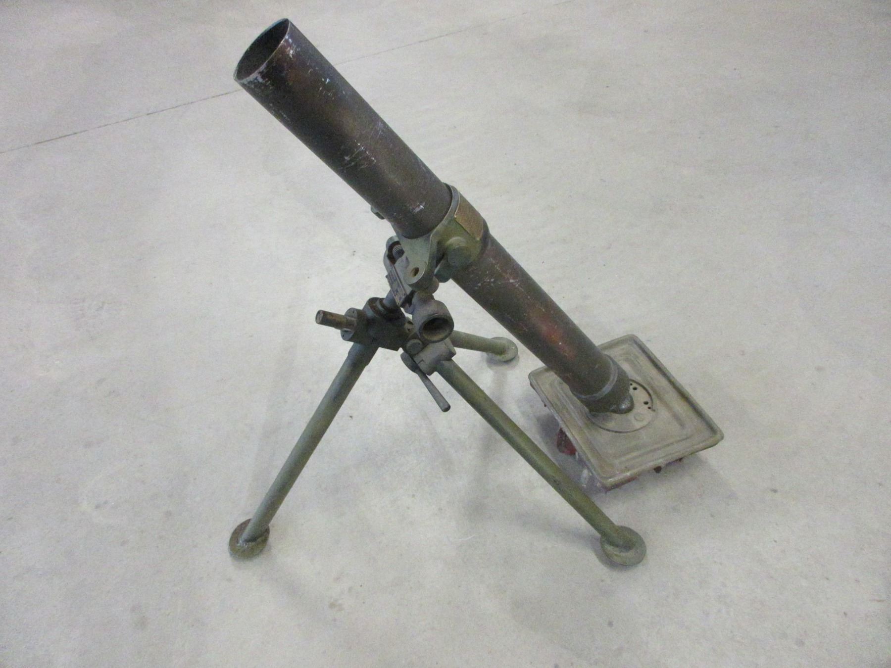 Inoperable Mortero De 60MM Model 51 Mortar- 1961- Tripod- 24" Tube- #NR20