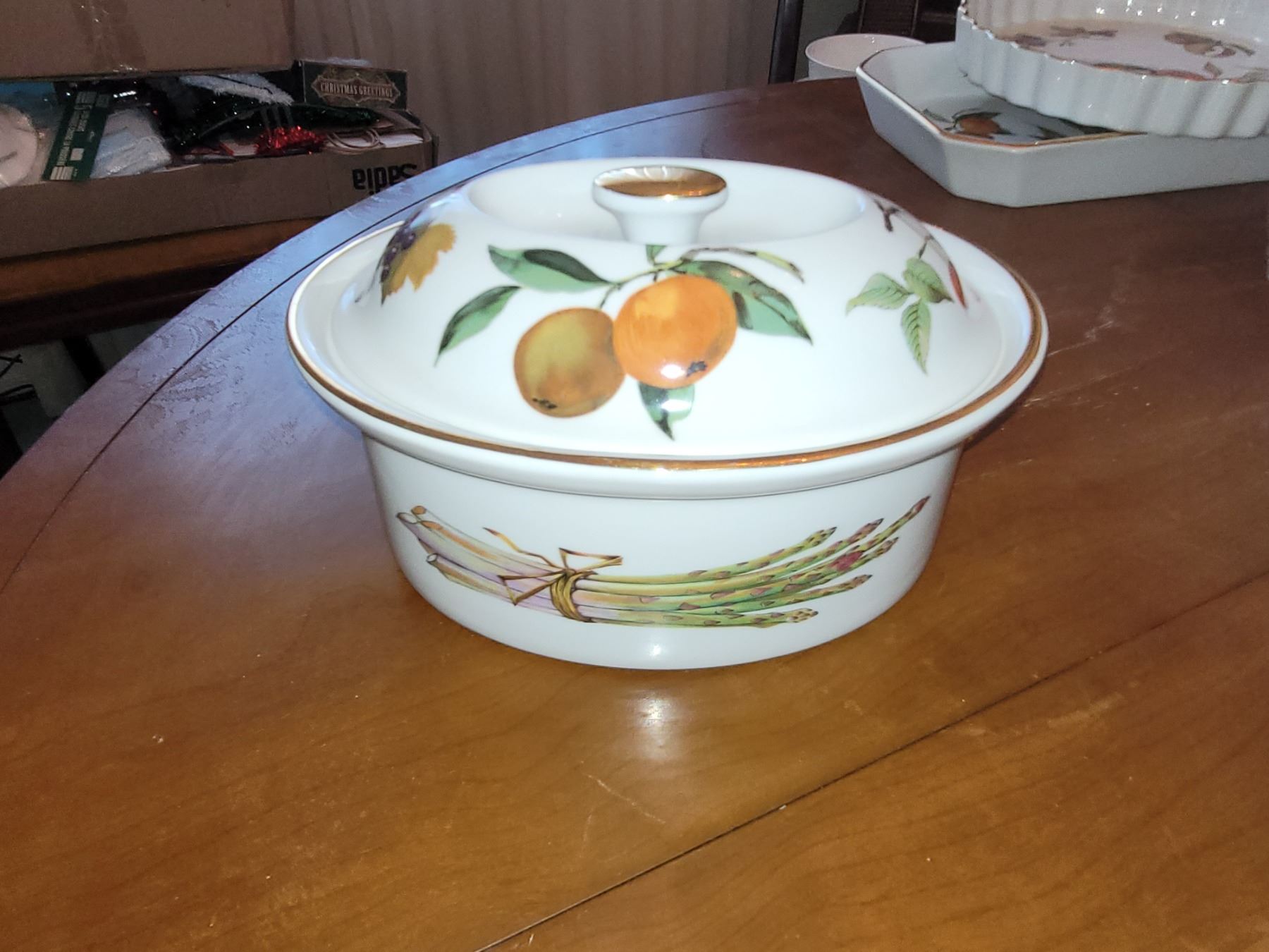 ROYAL WORCESTER EVESHAM LIDDED CASSEROLE DISH