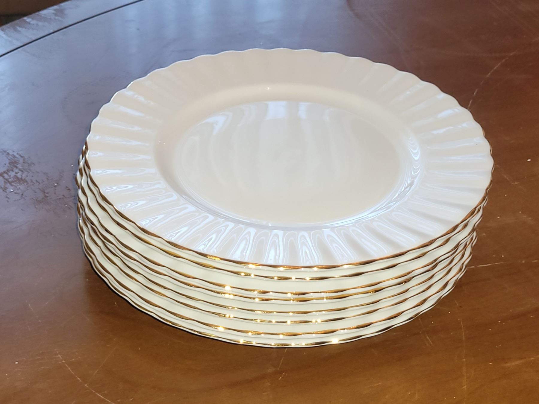 ROYAL ALBERT VAL D'OR SIDE PLATES 24KT GOLD TRIMMED