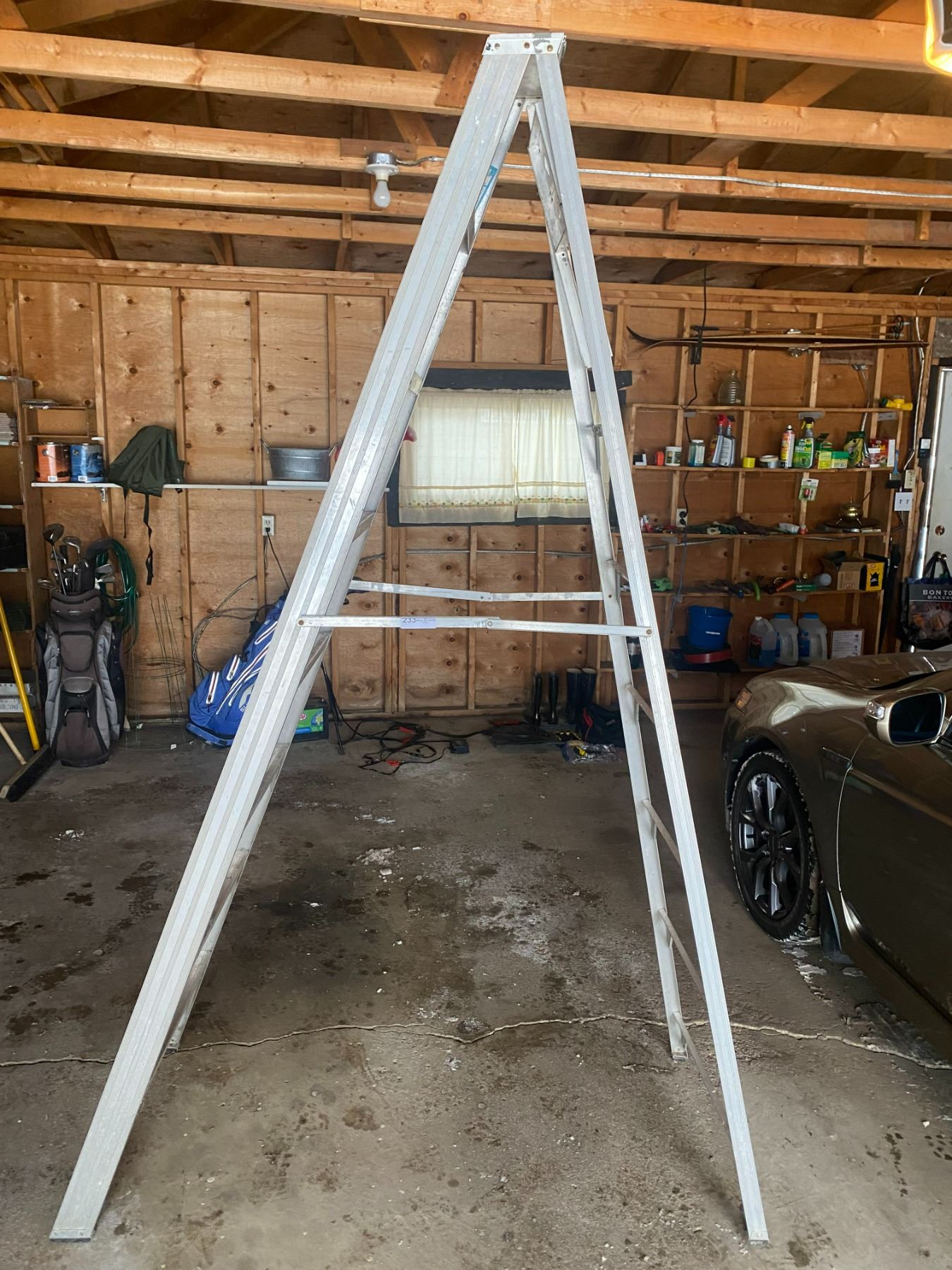 7 Foot Aluminum Ladder Beck Auctions Inc 7-foot-aluminum-ladder-beck-auctions-inc