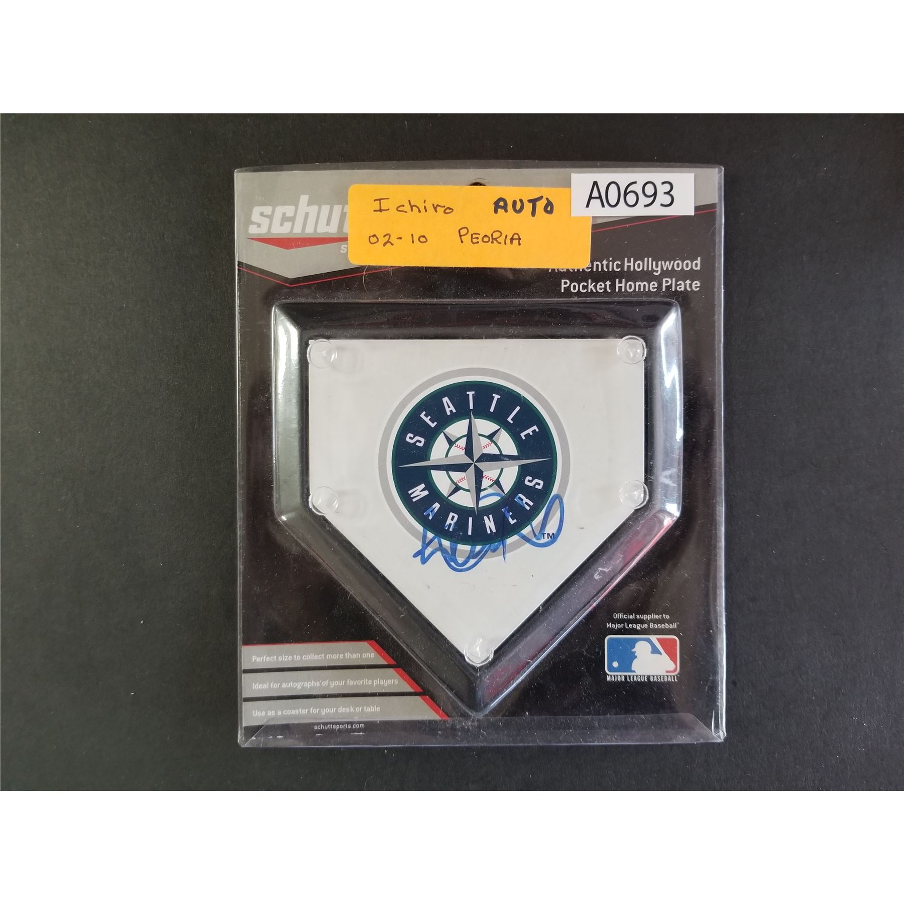Seattle Mariners Collectible Miniature Home Plate Signed by Ichiro ...