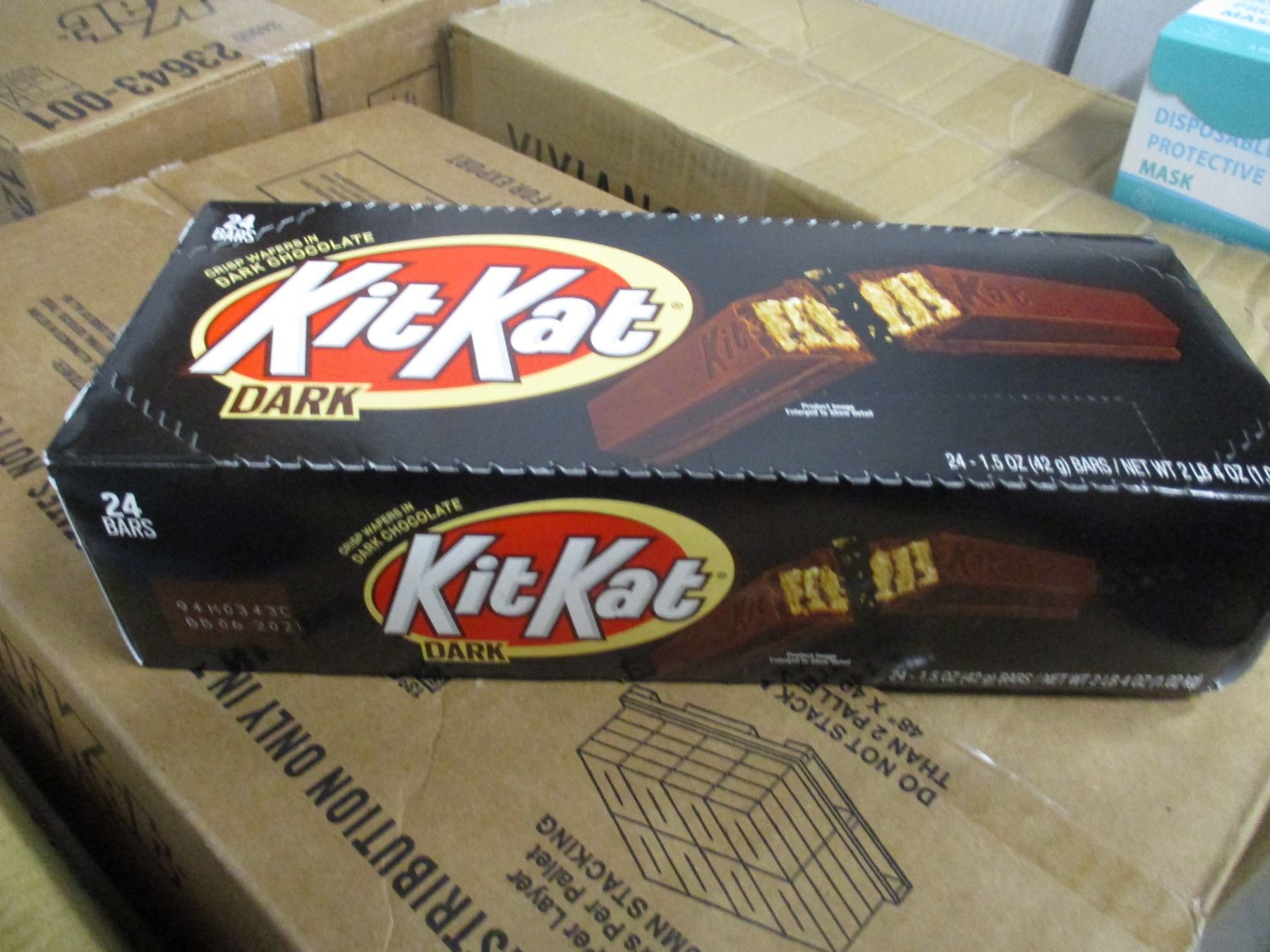 DARK CHOCOLATE KIT KAT BARS (24) - PER BOX