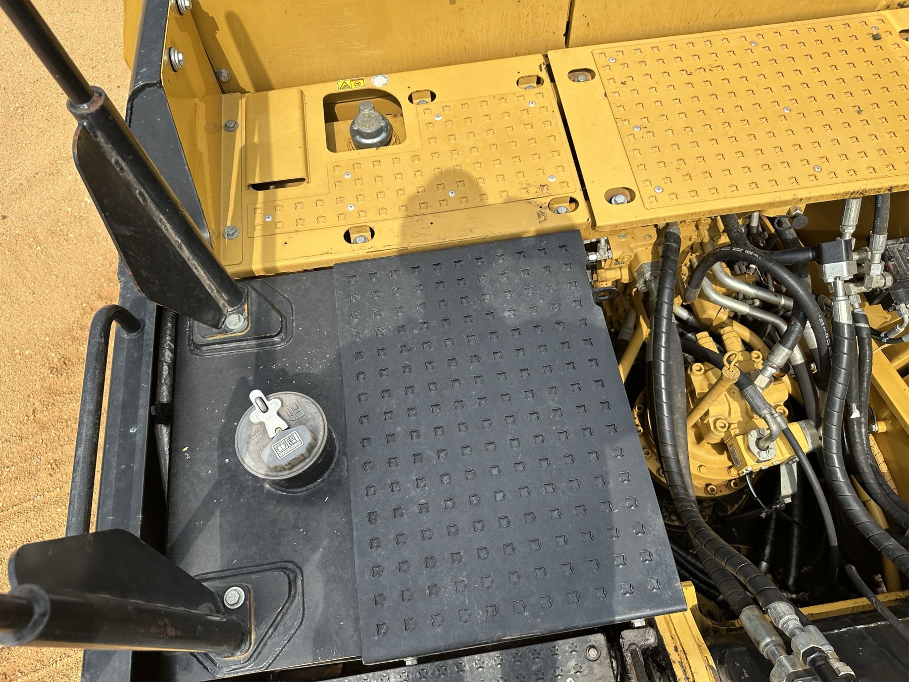 2016 CAT 538LL TRACK Log Loader - J.M. Wood Auction Company, Inc.