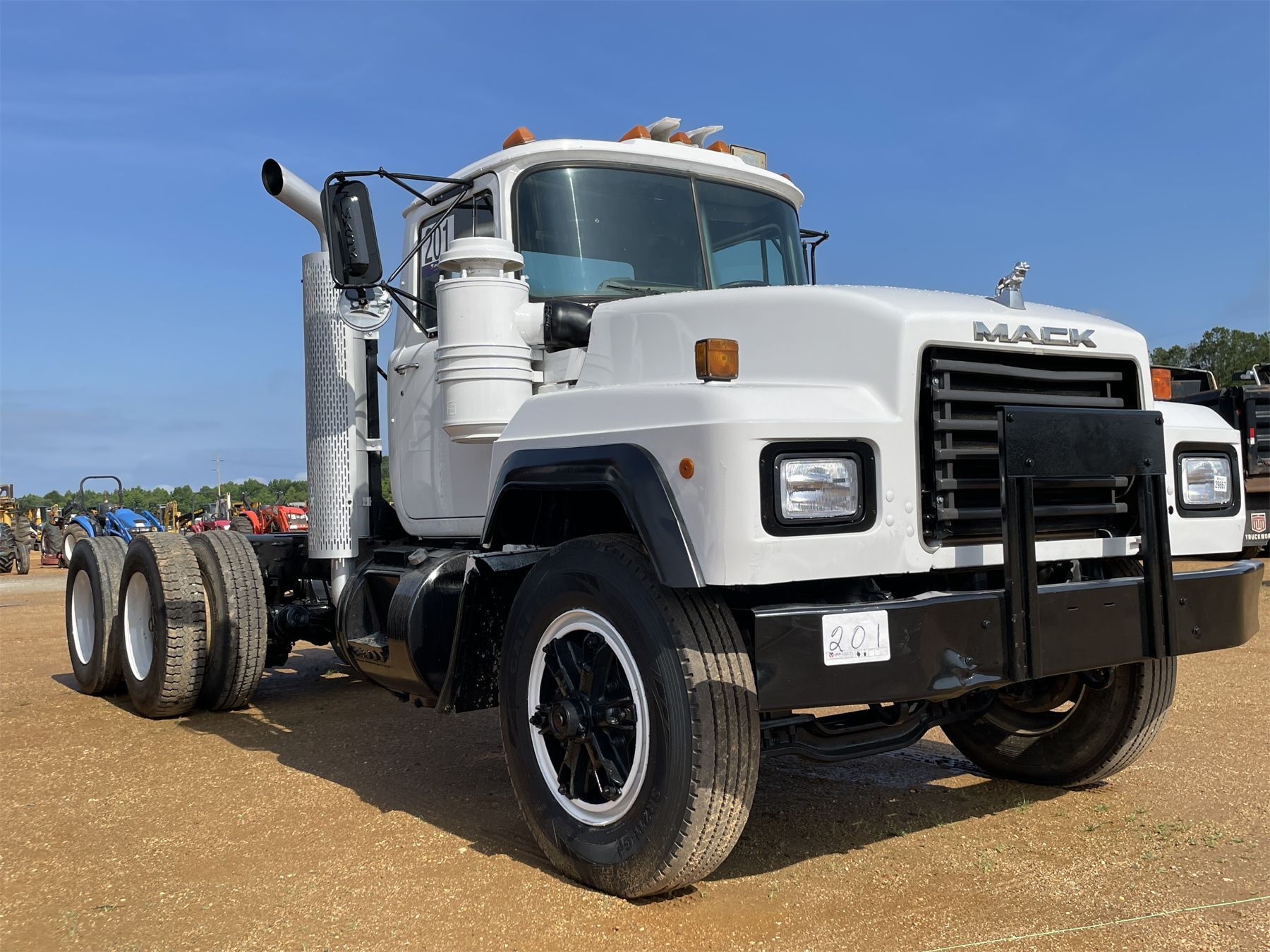 1993 MACK RD690SX Cab and Chassis Truck - J.M. Wood Auction Company, Inc.