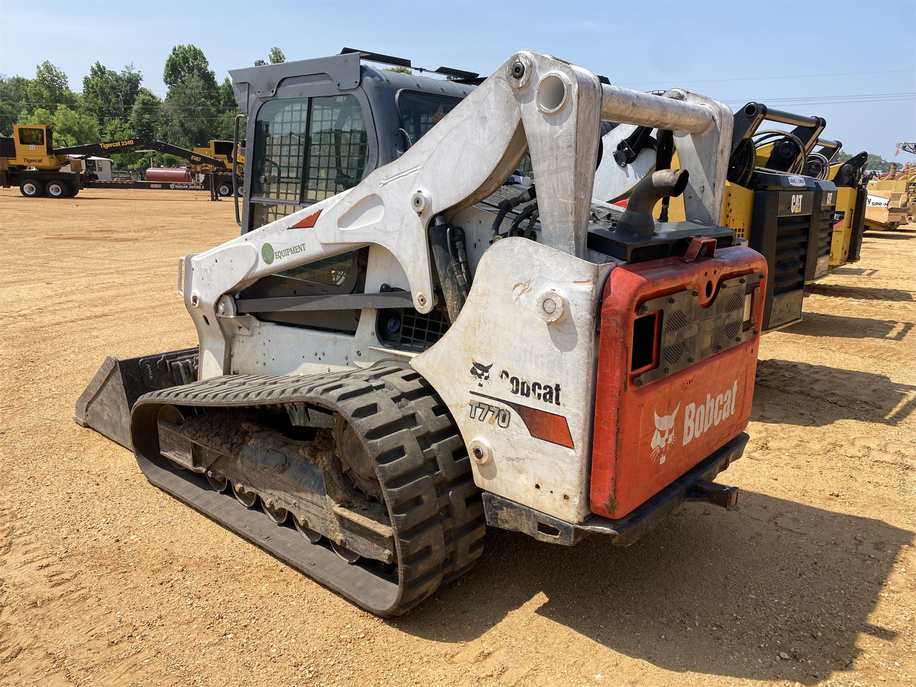 2019 BOBCAT T770 Skid Steer Loader - Crawler - J.M. Wood Auction Company, Inc.