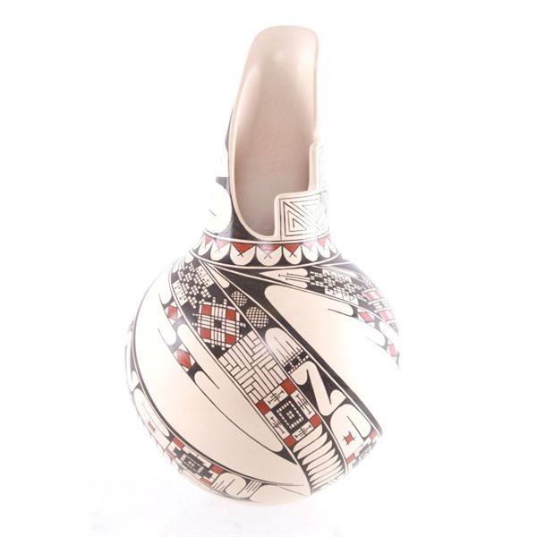 Mata Ortiz Polychrome Vase by Jose L. Loya