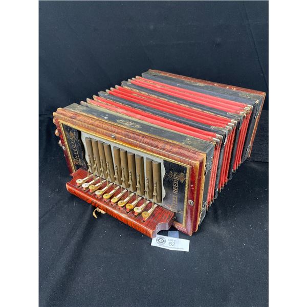 Vintage Invicta Accordian Decoration Piece Not Working