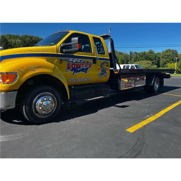 2013 FORD F 650 DIESEL CUSTOM ROLLBACK BED