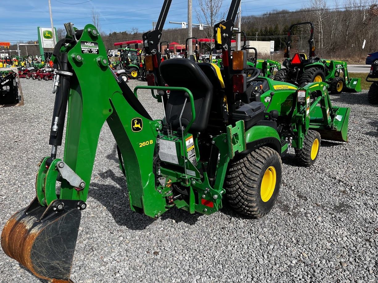 2021 SUPER CLEAN JOHN DEERE 1025R TLB TRACTOR / LOADER/BACKHOE/130 HOURS