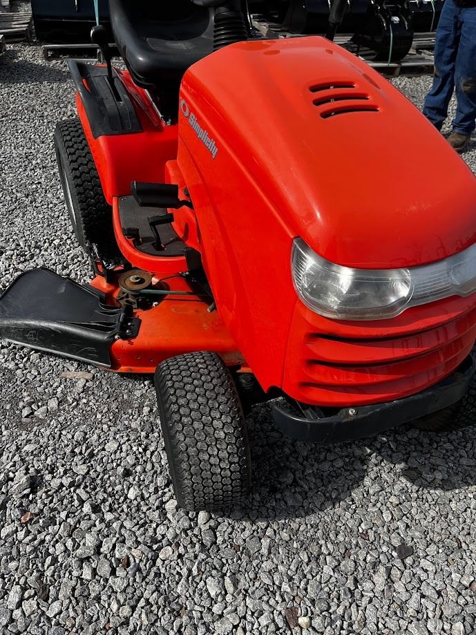 SIMPLICITY LAWN TRACTOR w MOWER DECK