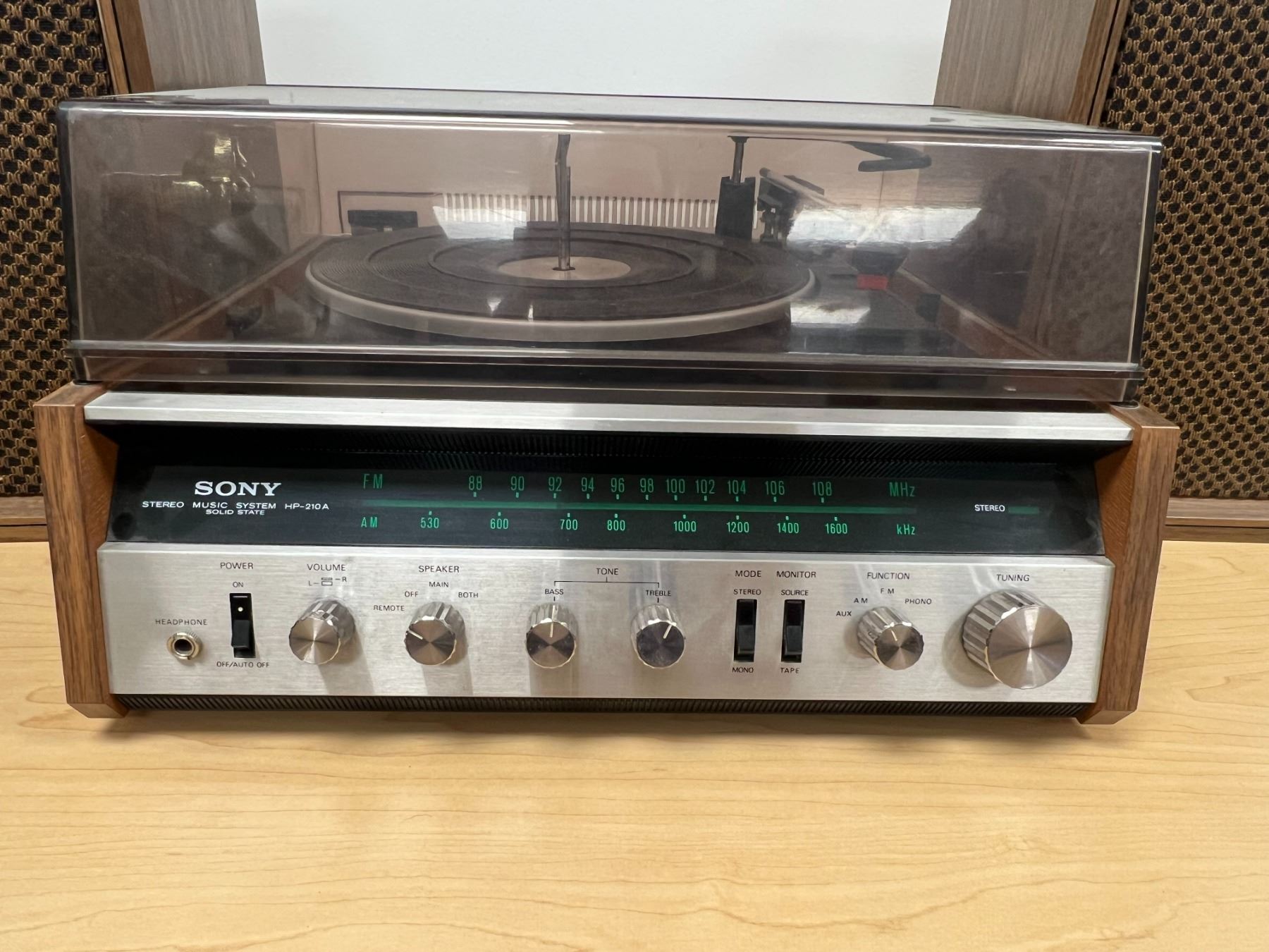 Vintage Sony HP-210A Solid State Stereo System - see description