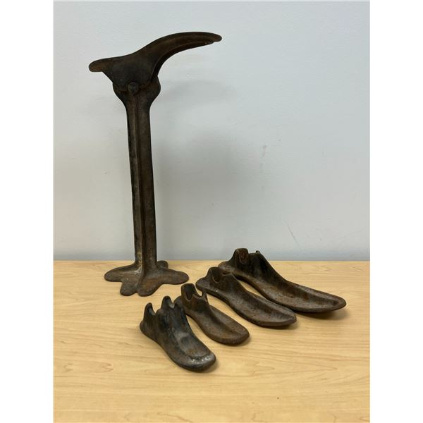 Antique / Vintage Cast Metal Cobbler Shoe Repair Tools Last
