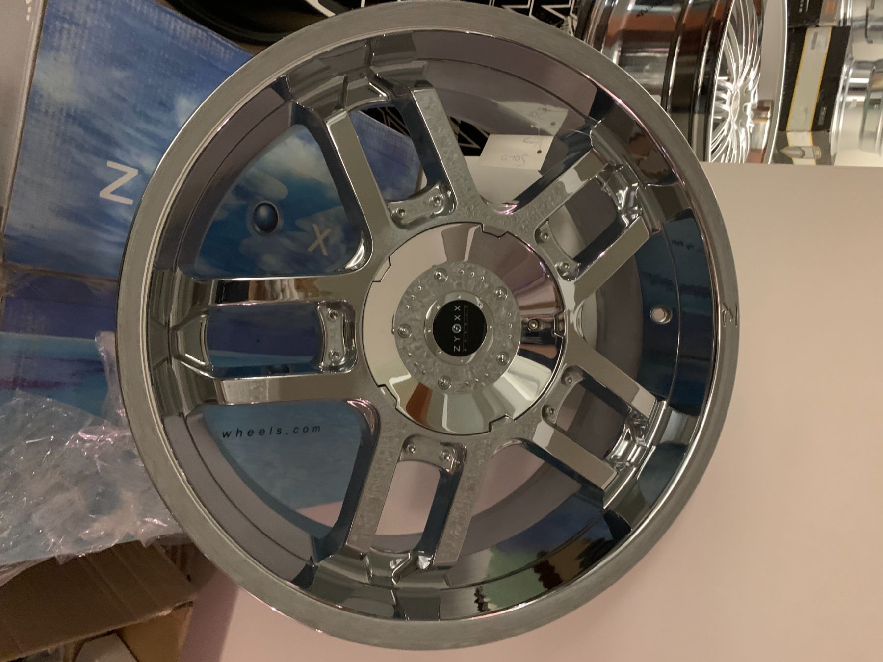 (4)NEW 20 Inch ZYOXX ZX8(Retail $1900)