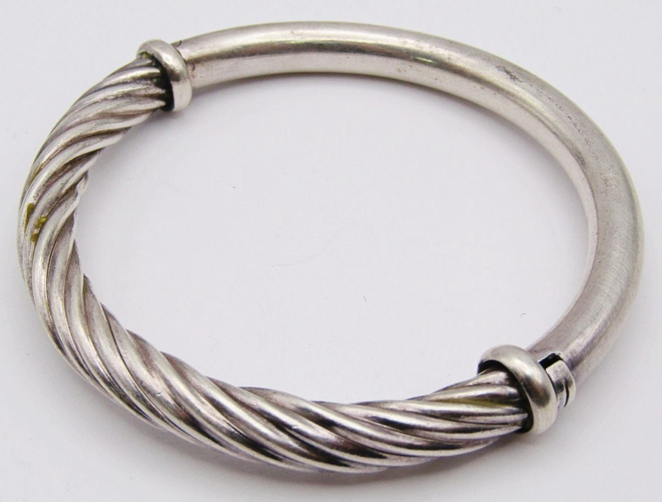 STERLING HINGED BANGLE WITH TWO SIDED DESIGN
