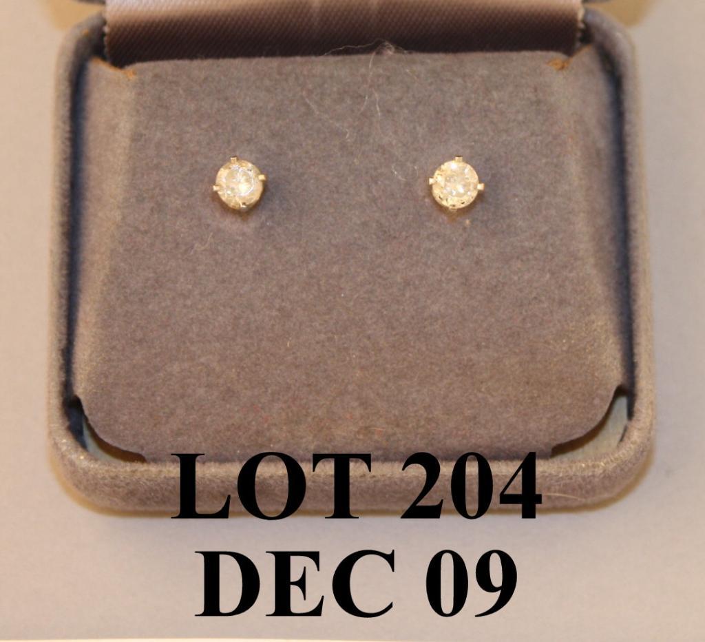 Diamond earrings. Approx 80 points of diamonds in high quality mounted ...