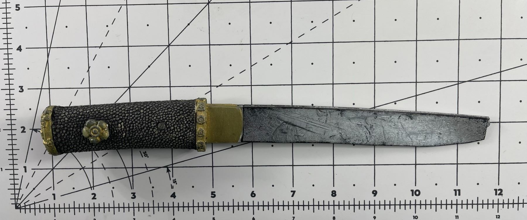 47 Ronin (2023), Keanu Reeves - Screen Used Black & Gold Samurai Knife