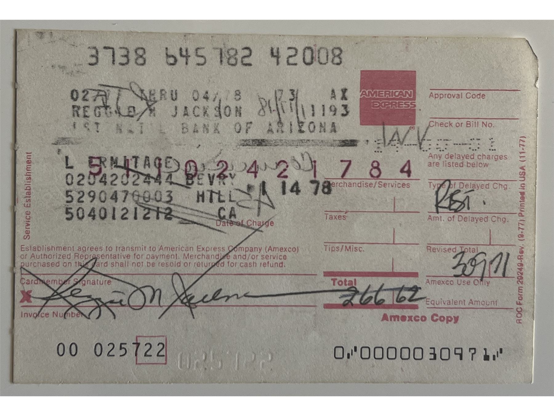 Reggie Jackson signed credit card receipt. GFA authenticated