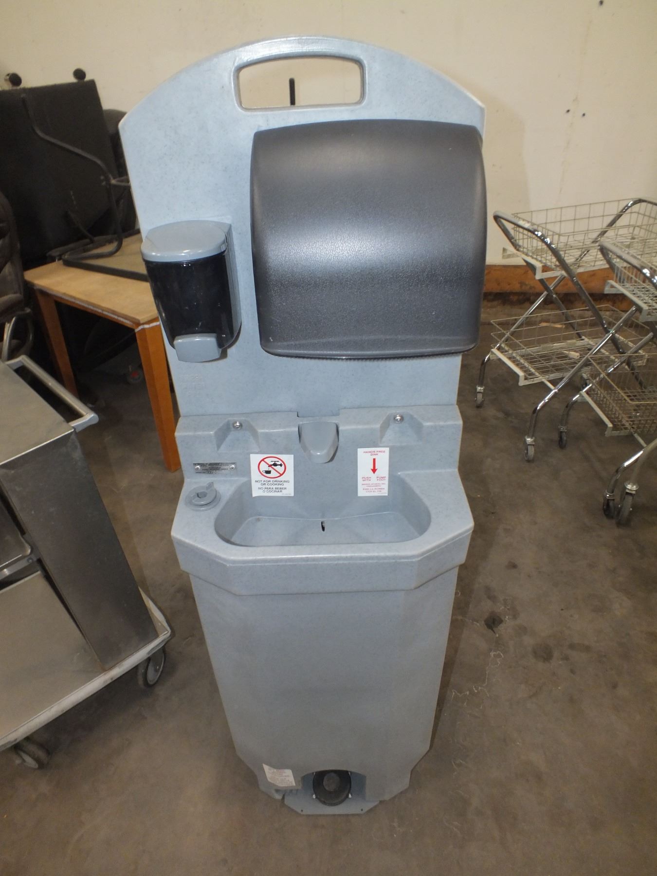 Plastic Portable Hand Washing Station Plastic Portable Hand Washing Station
