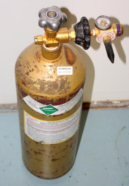 Refillable Helium Tank w/Guage & Nozzel