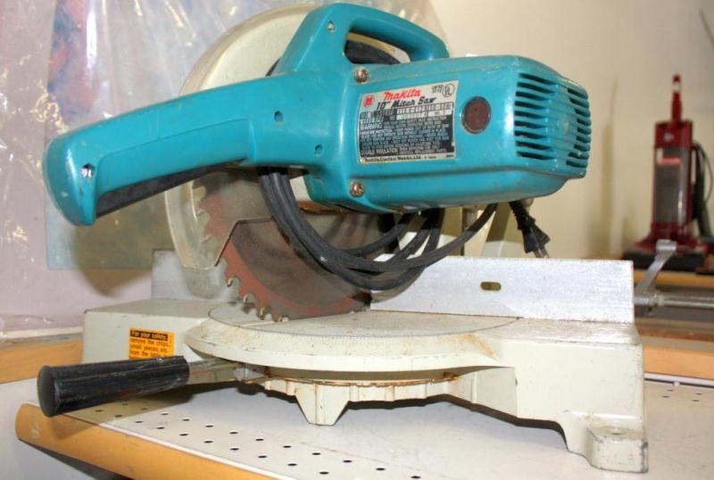 Makita 10" Mitch Saw
