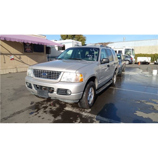 2004 Ford Explorer XLT