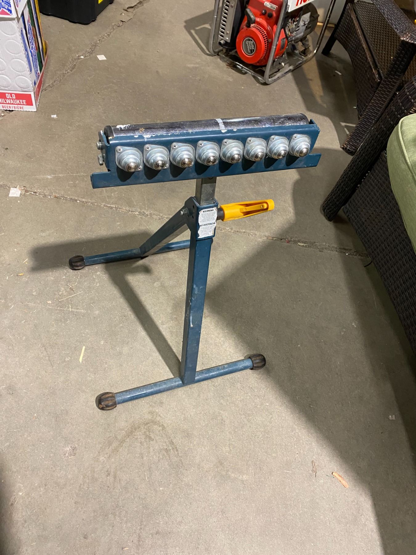 Roller stand