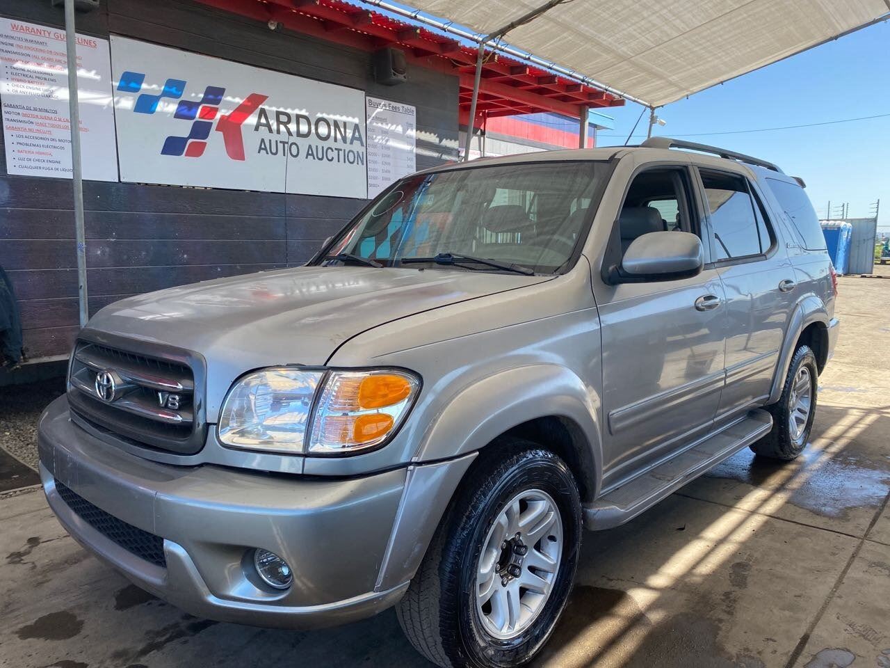 2004 TOYOTA SEQUOIA