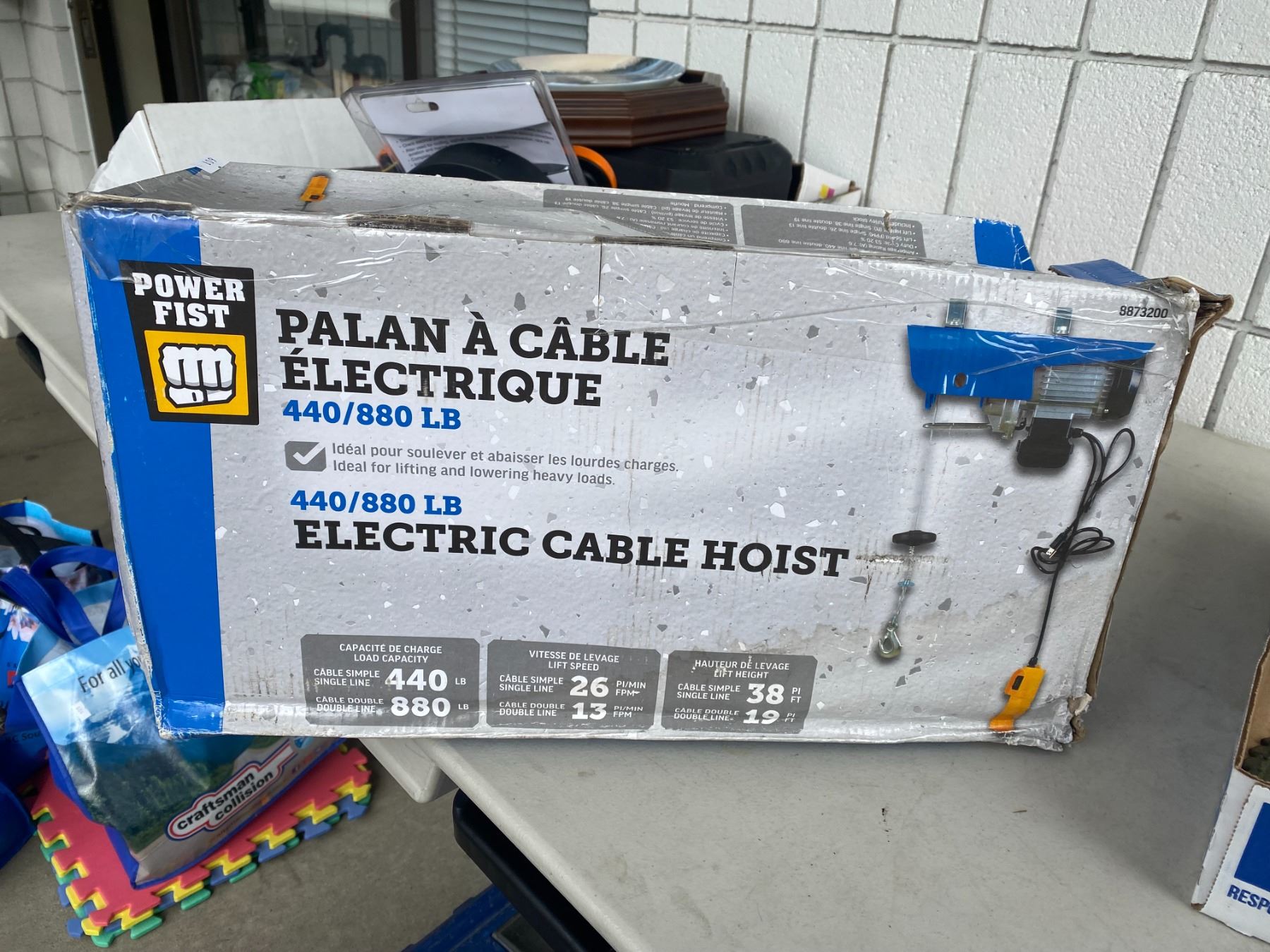 Electric cable hoist